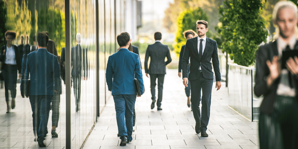 Financial services faces double ESG challenges - Outvie